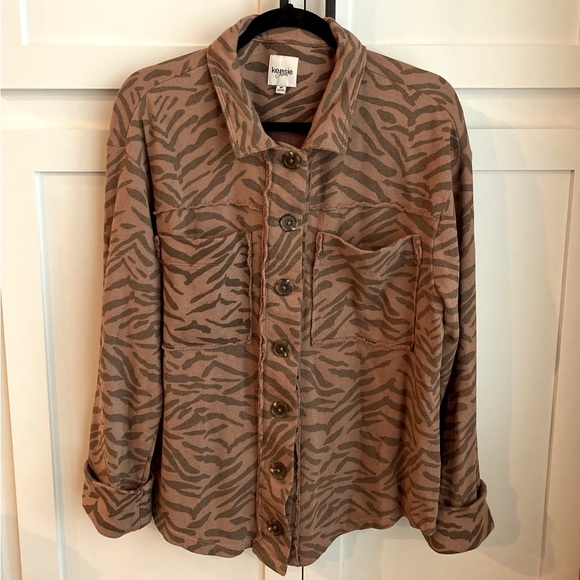 kenzie | Jackets & Coats | Nwot Kenzie Jeans Oversized Animal Print ...